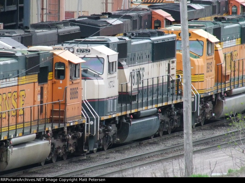 BNSF 9752